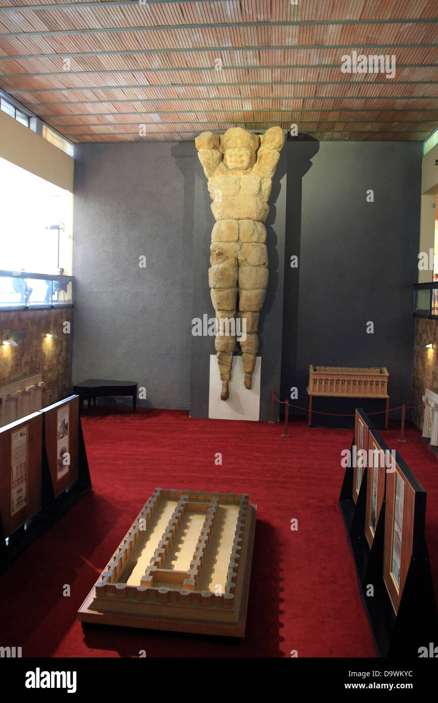 Zeus statue athens museum hi-res stock photography and images - Alamy