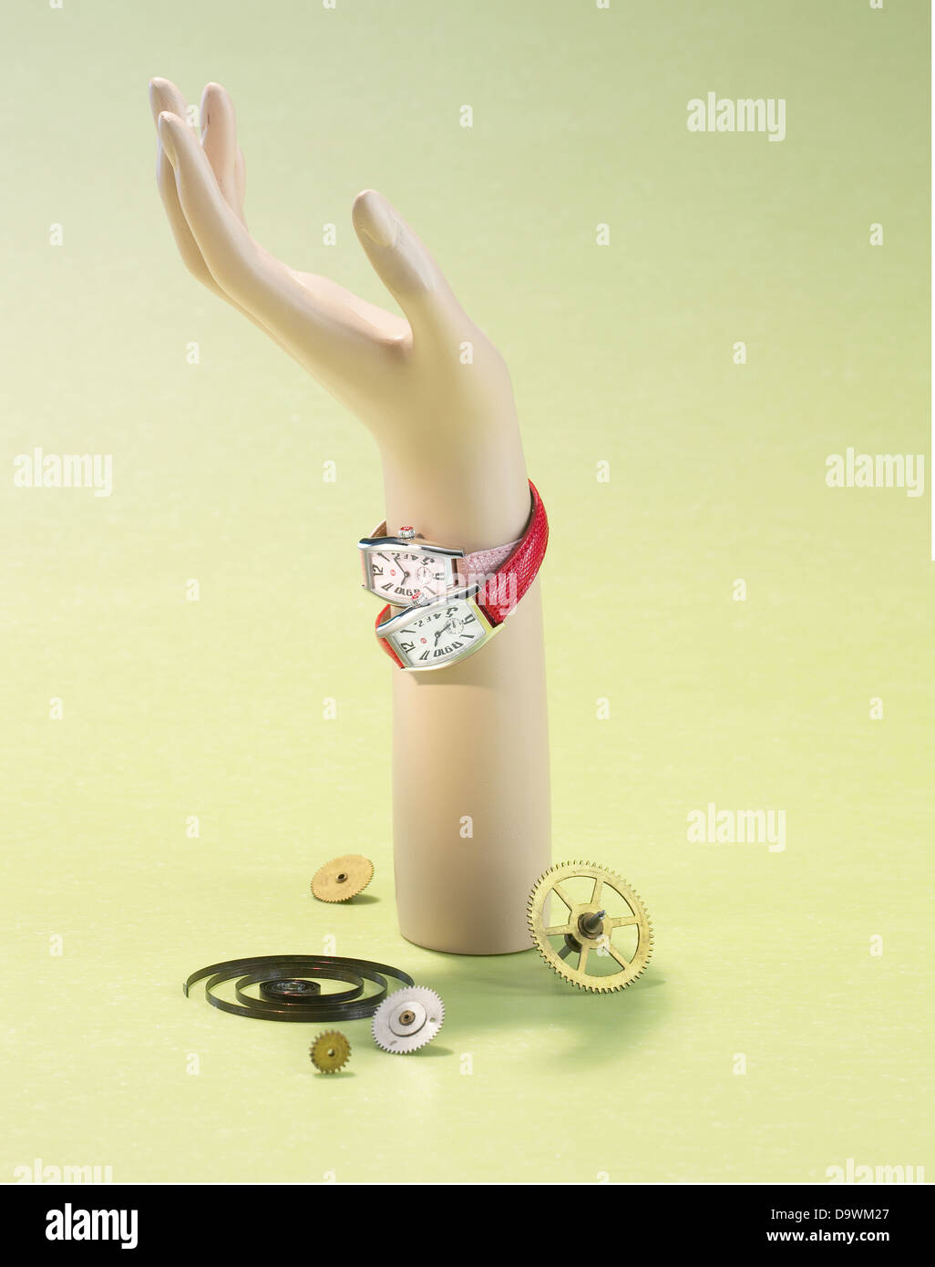 Mannequin arm hi-res stock photography and images - Alamy