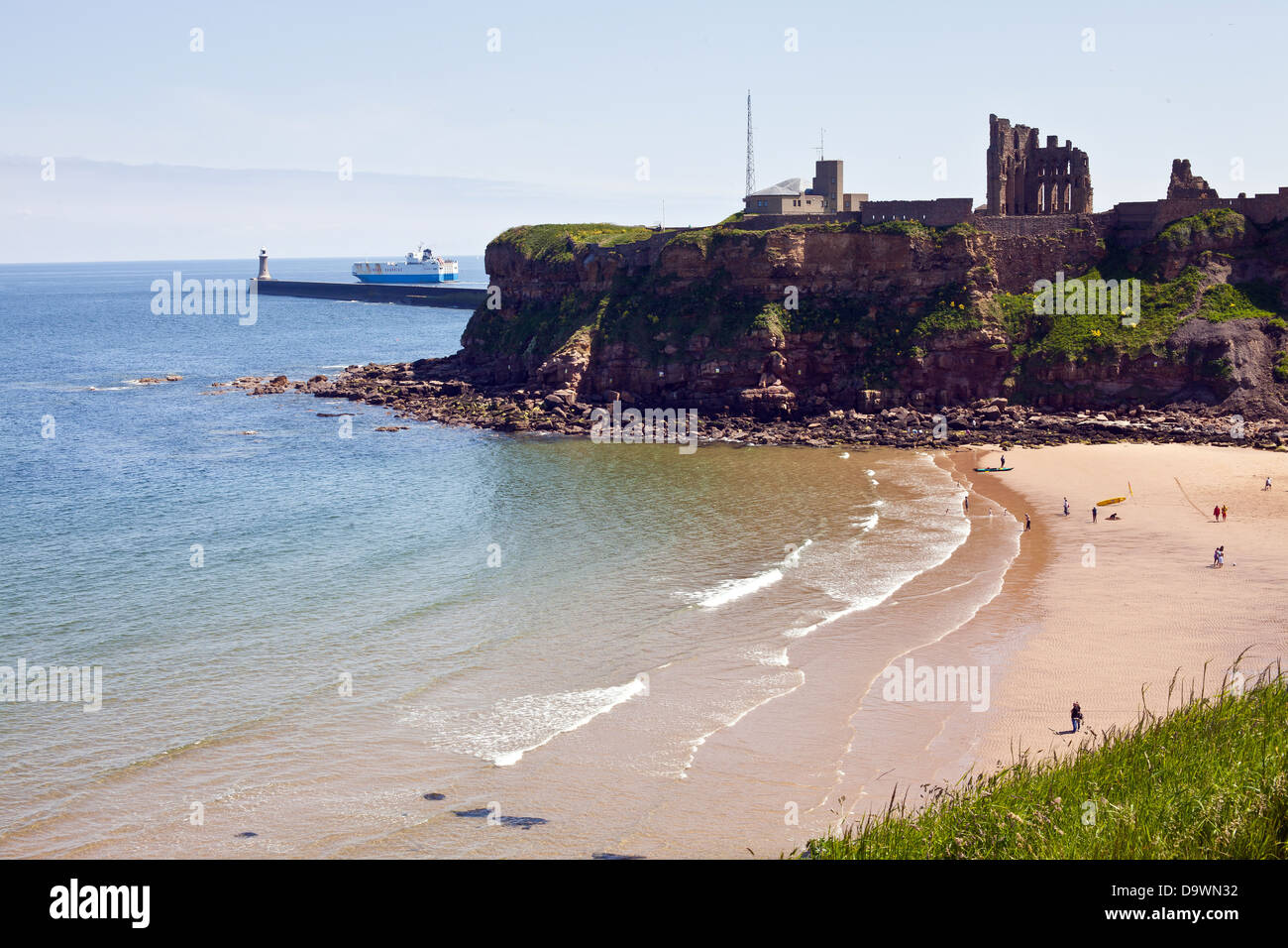 Blue Flag Beach King Edwards Bay in Tynemouth with Ferry in the ...