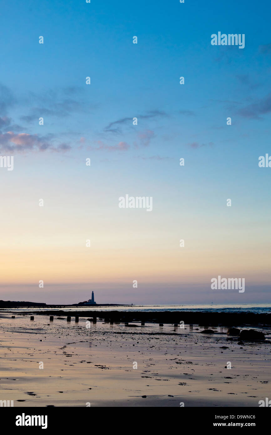 St. Mary's Lighthouse & sandy beach at dusk ,Whitley Bay in North ...