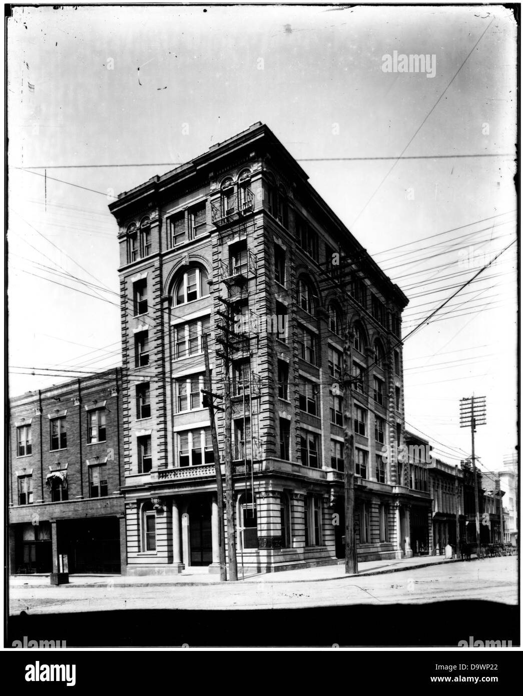 Photograph of the Merchants Bank Building, an architectural landmark ...