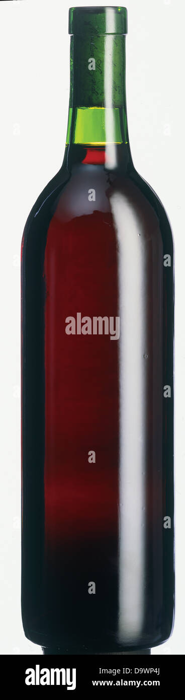 bottle of red wine Stock Photo - Alamy