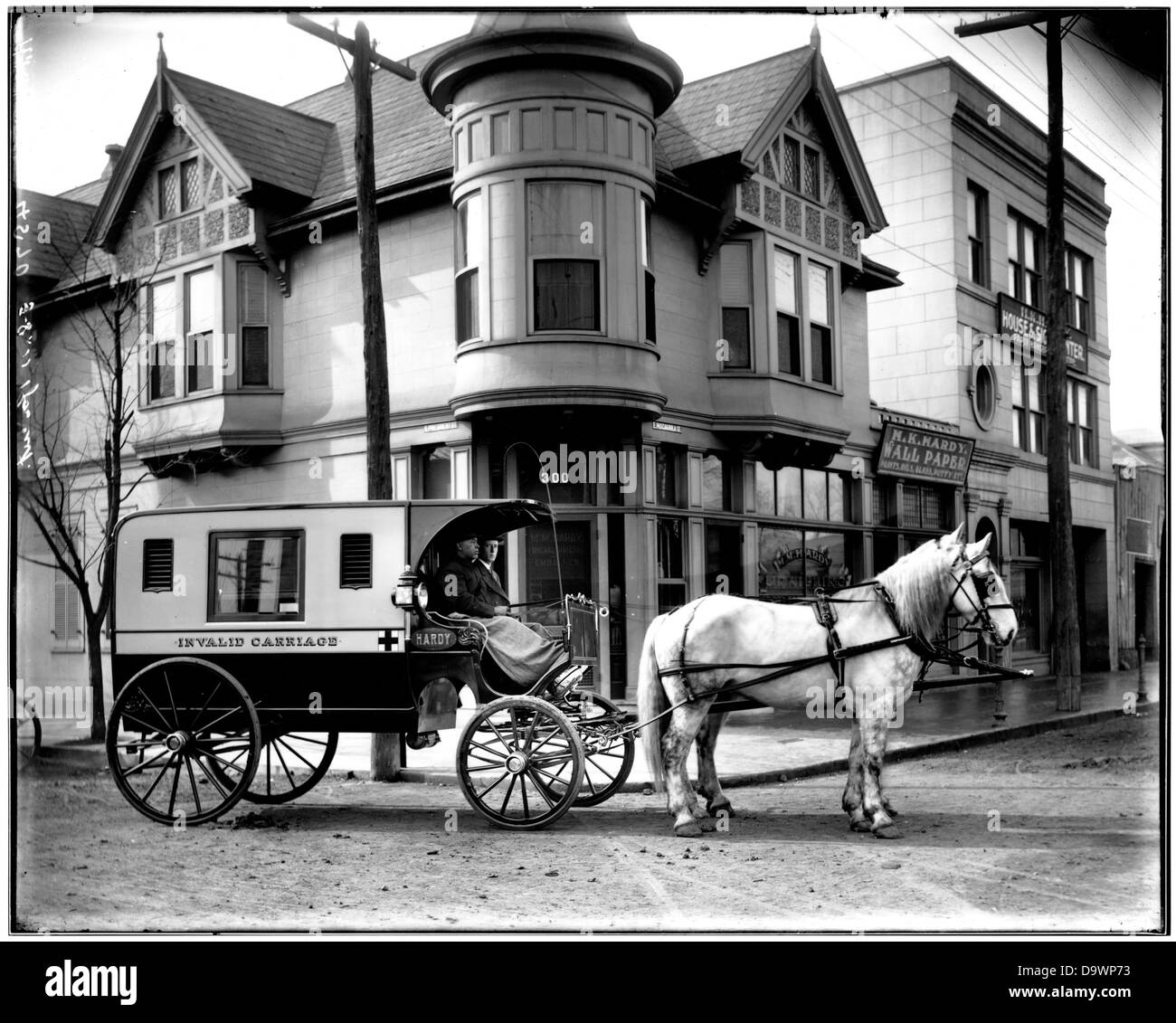 Carriage of persons Black and White Stock Photos & Images - Alamy