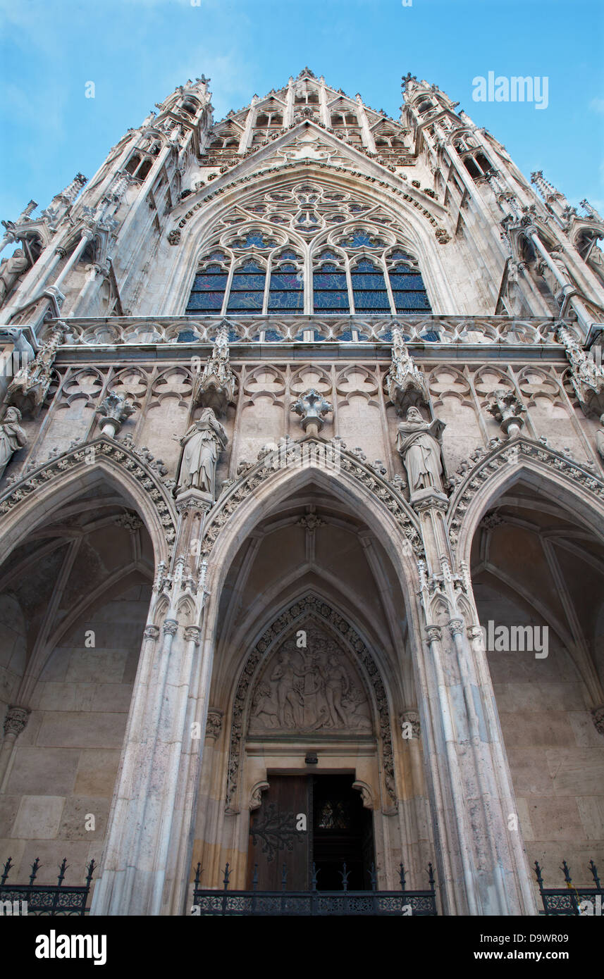 Vienna - Votivkirche neo - gothic church from south Stock Photo - Alamy