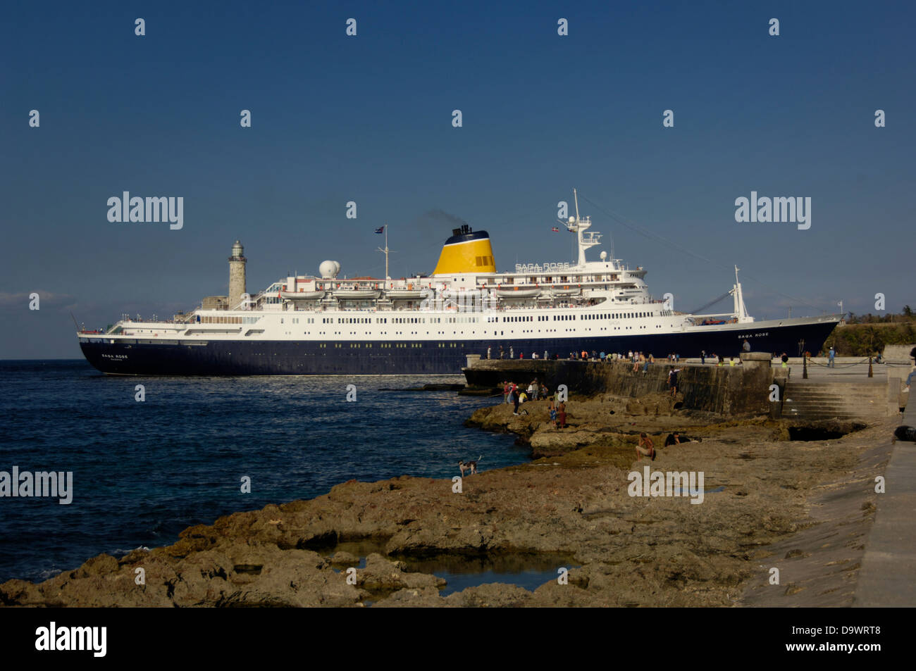 El malecon boardwalk hi-res stock photography and images - Alamy