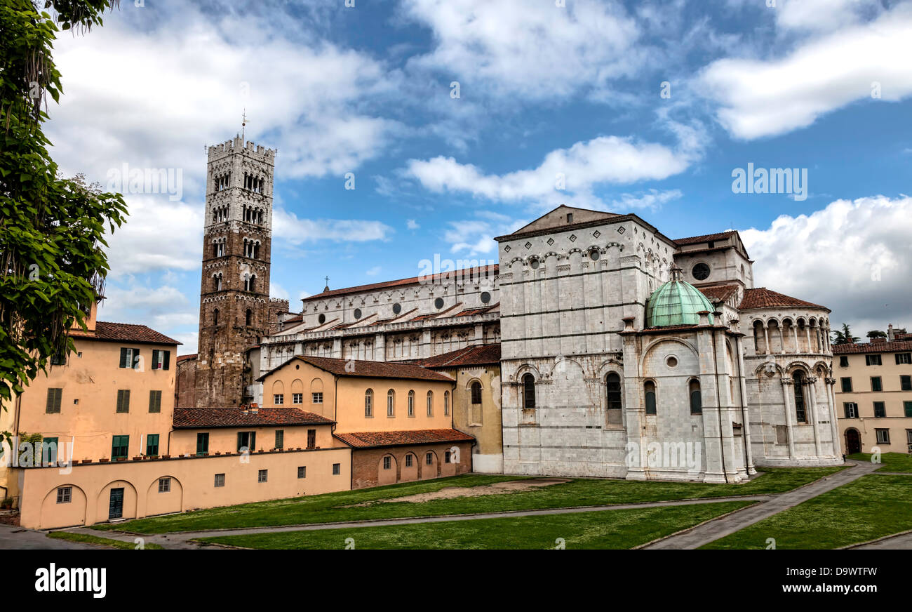 Duomo lucca tuscany hi-res stock photography and images - Alamy