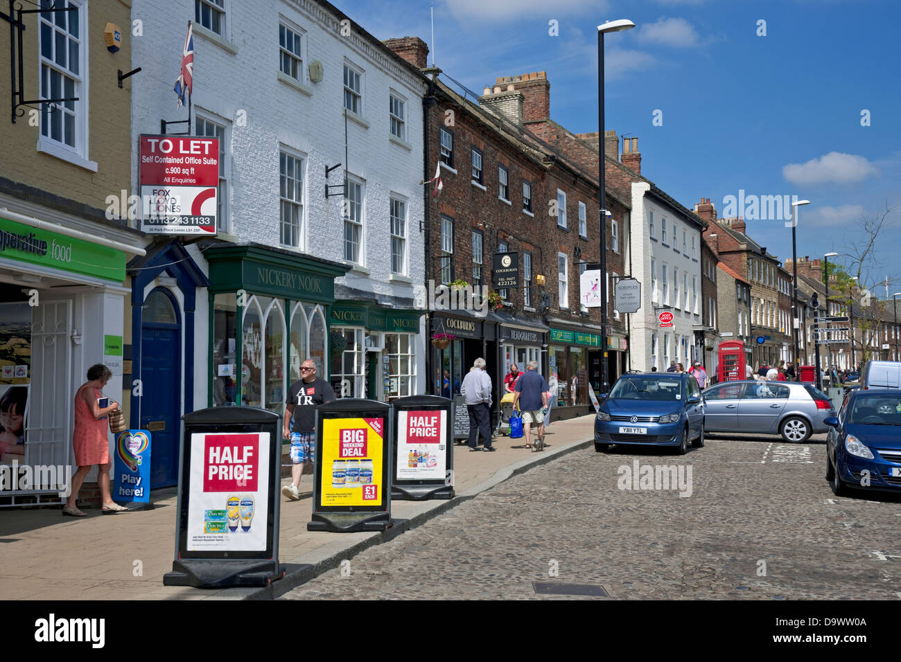 Bedale market place hi-res stock photography and images - Alamy