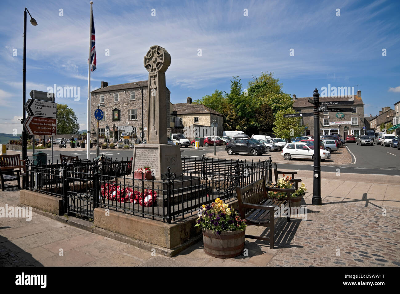 Leyburn Market Place High Resolution Stock Photography and Images - Alamy