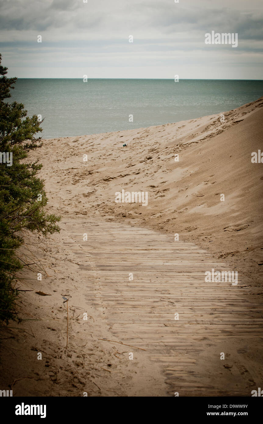 Sand horizon hi-res stock photography and images - Alamy