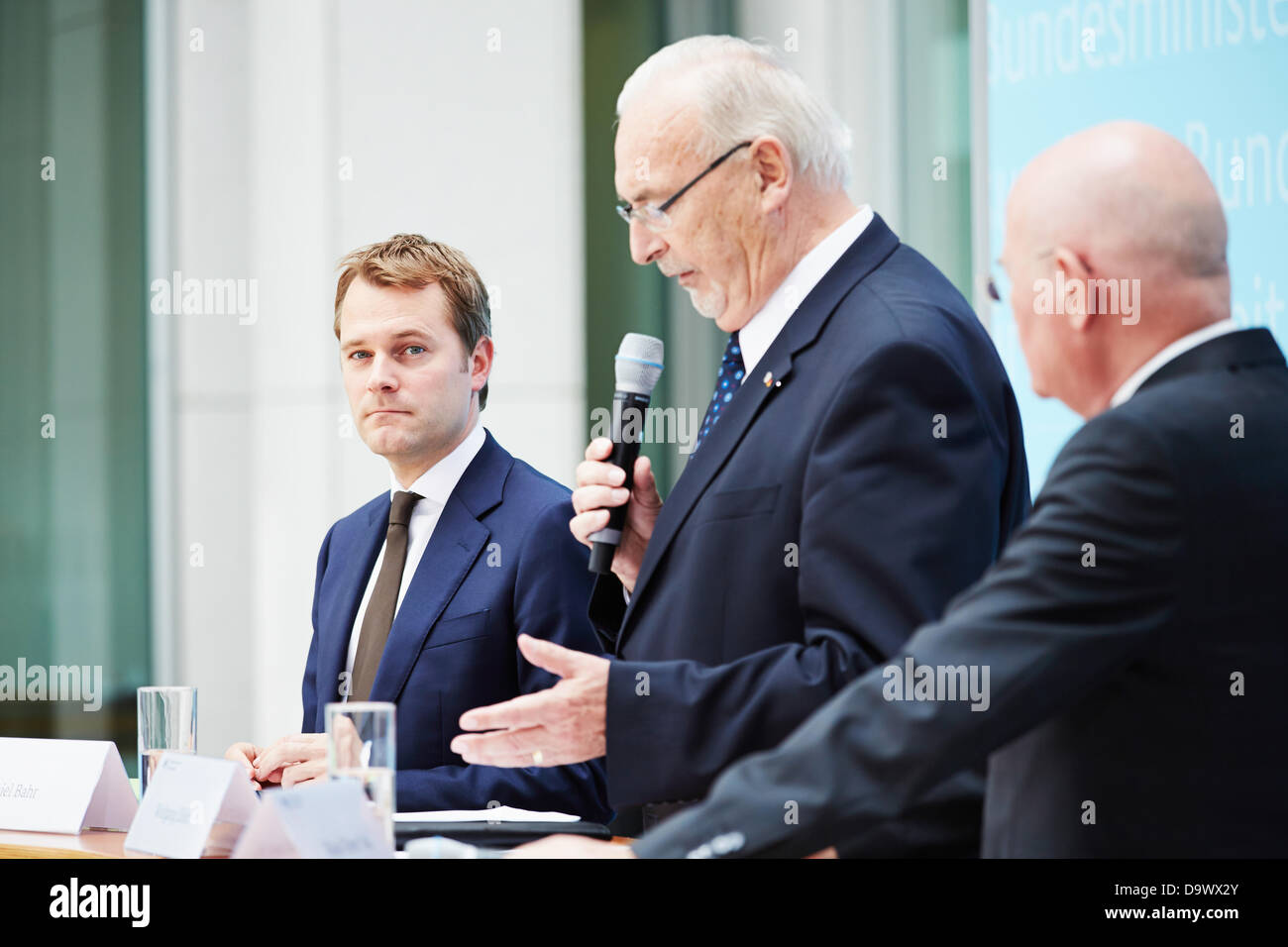 Minister daniel bahr hi-res stock photography and images - Alamy