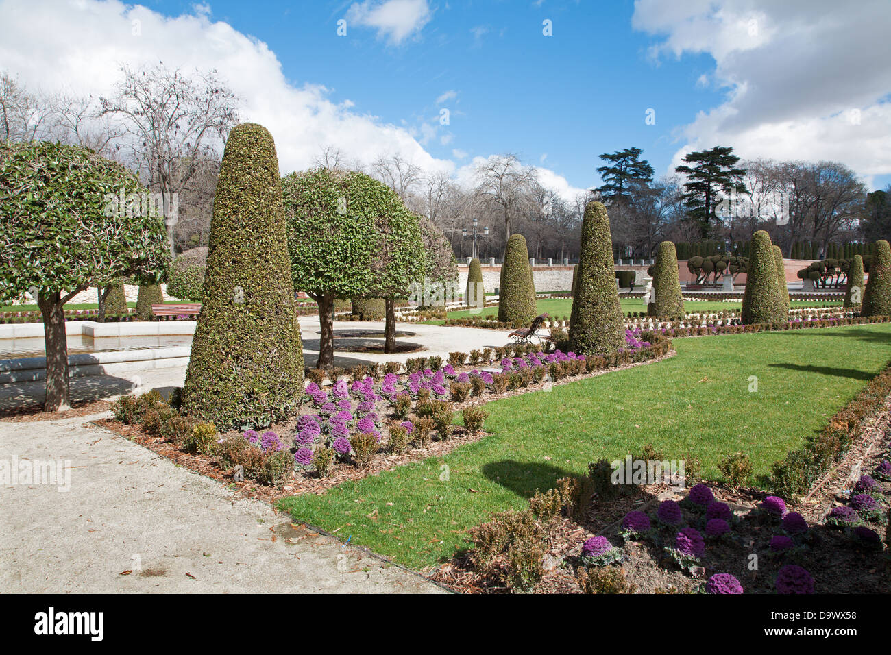 Madrid - gardens of Retiro park in spring Stock Photo - Alamy