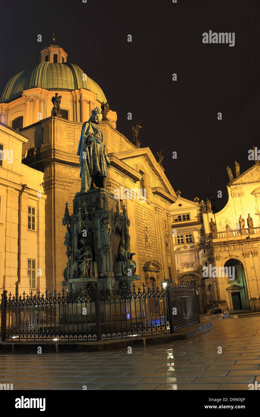 Statue in Prague Stock Photo - Alamy