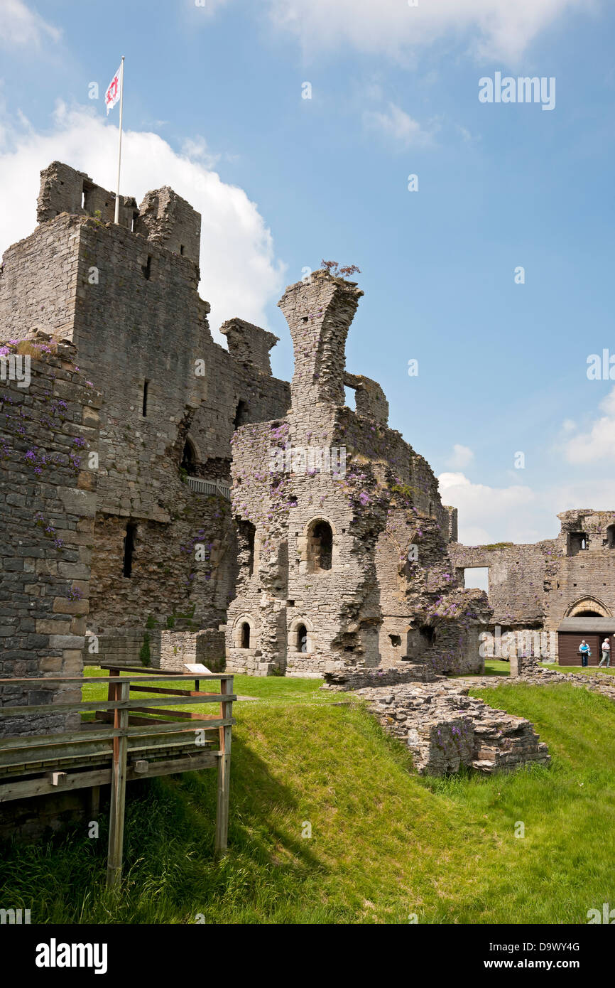 Middleham wensleydale north yorkshire hi-res stock photography and ...