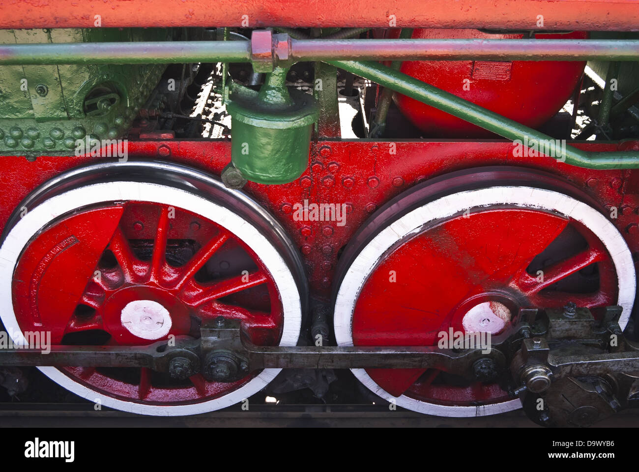 Close up of train wheels hi-res stock photography and images - Alamy