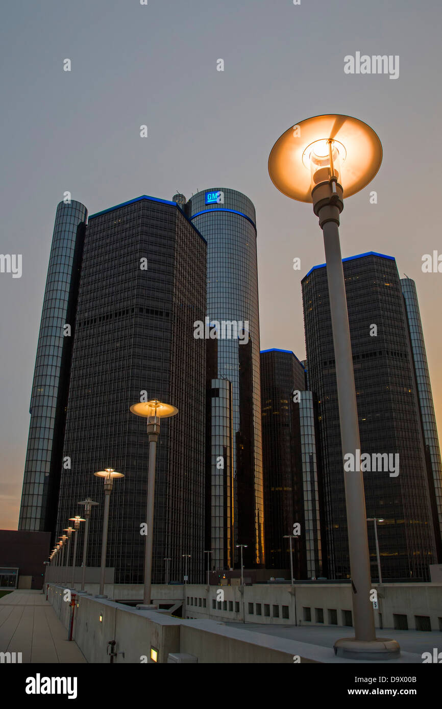 Detroit, Michigan - The Renaissance Center, which houses General Motors ...