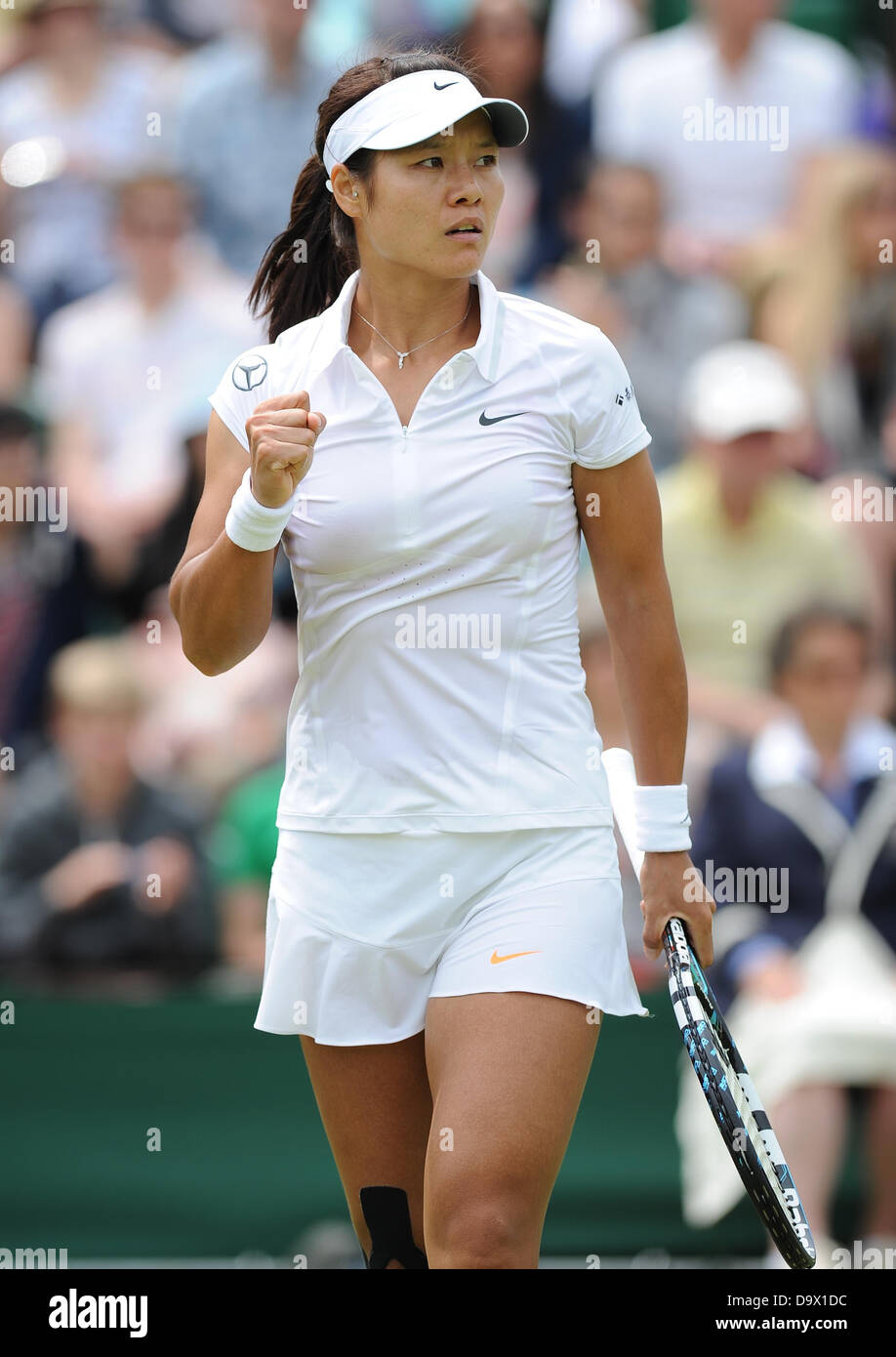 NA LI CHINA THE ALL ENGLAND TENNIS CLUB WIMBLEDON LONDON ENGLAND 27 ...