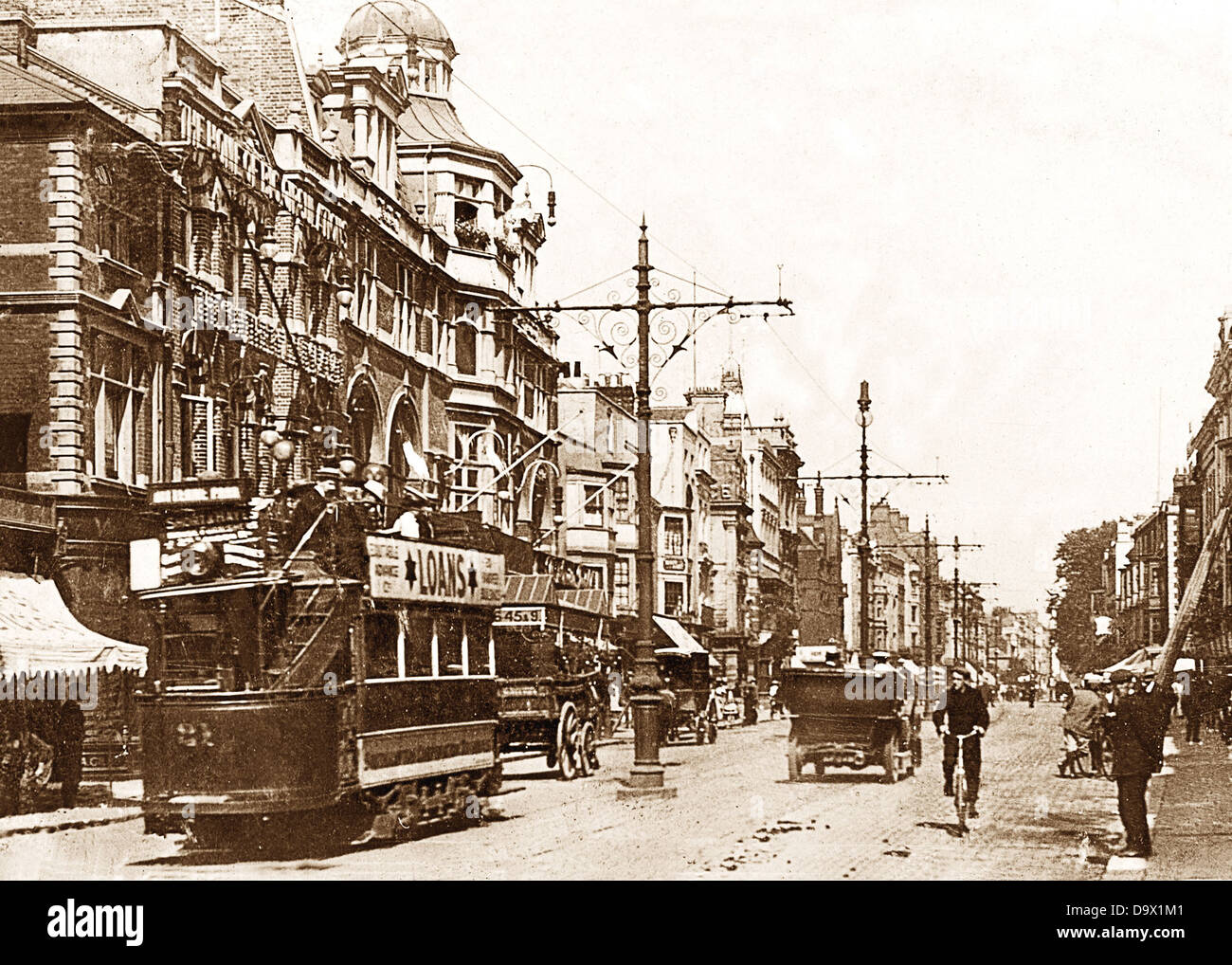 Early 1900s bar hi-res stock photography and images - Alamy