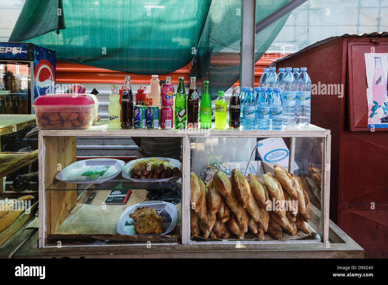 Maputo market hi-res stock photography and images - Alamy