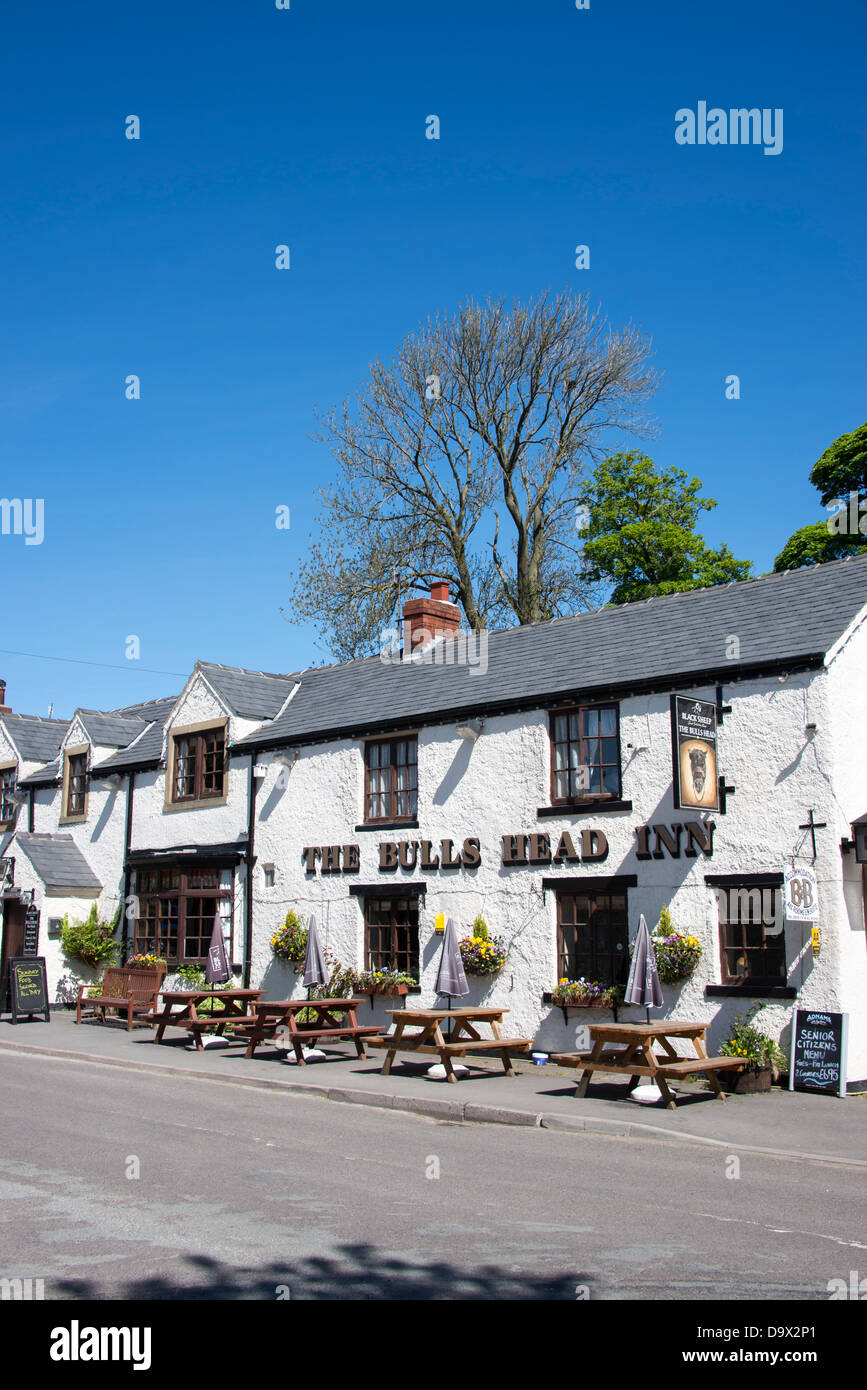 Foolow village derbyshire hi-res stock photography and images - Alamy