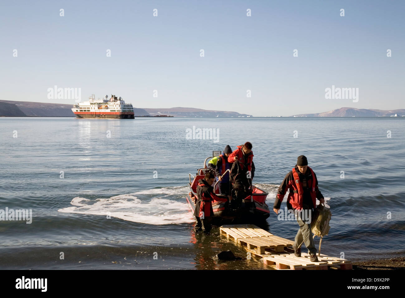MS Fram visits the original Inuit settlement of Thule, Greenland Stock ...