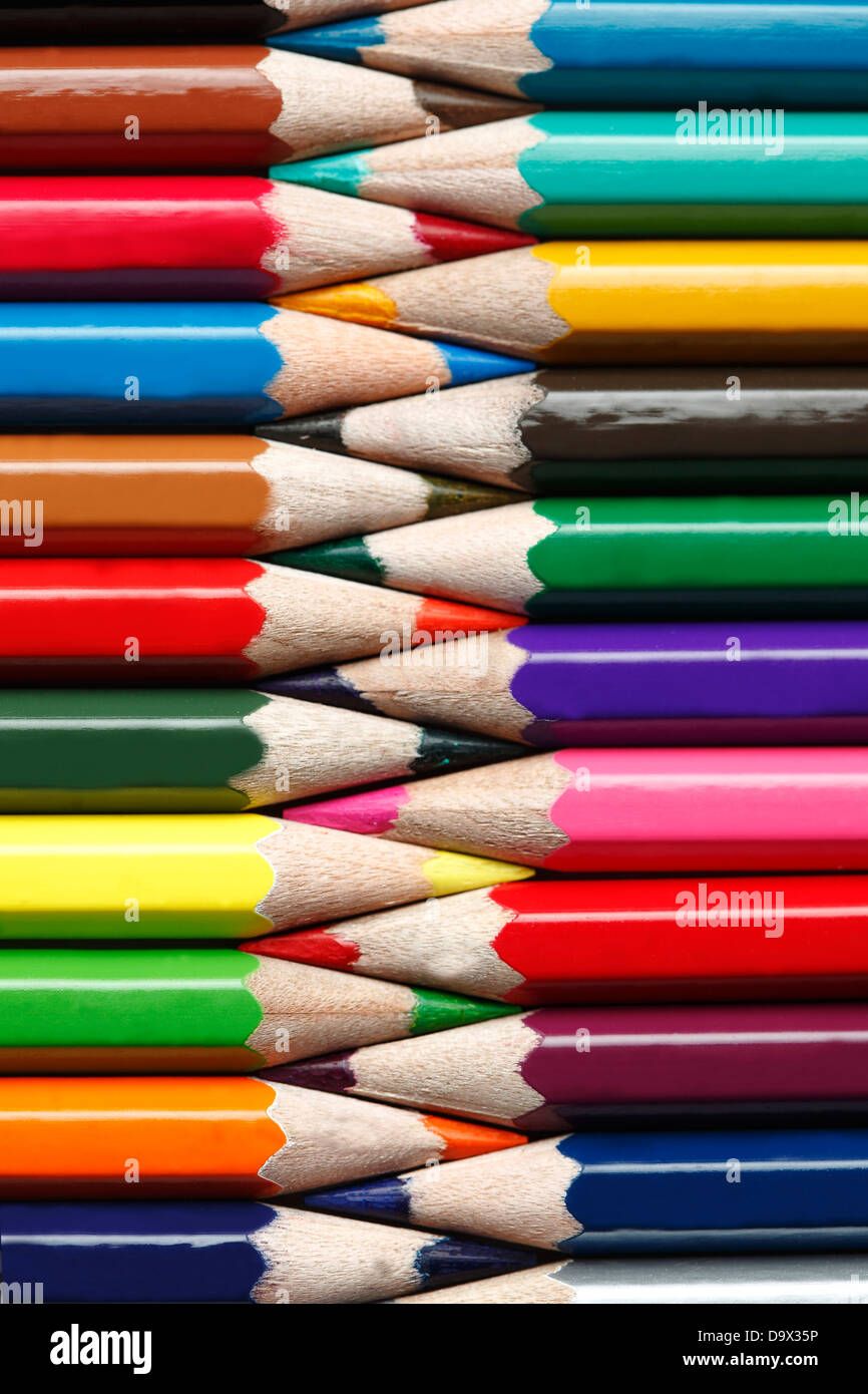 Row of colored pencils in perspective Stock Photo - Alamy