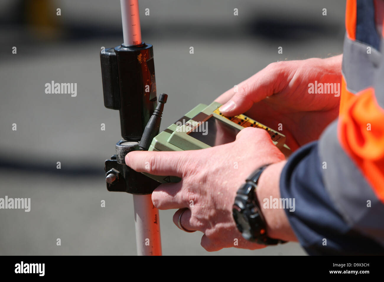 Hand held device hi-res stock photography and images - Alamy