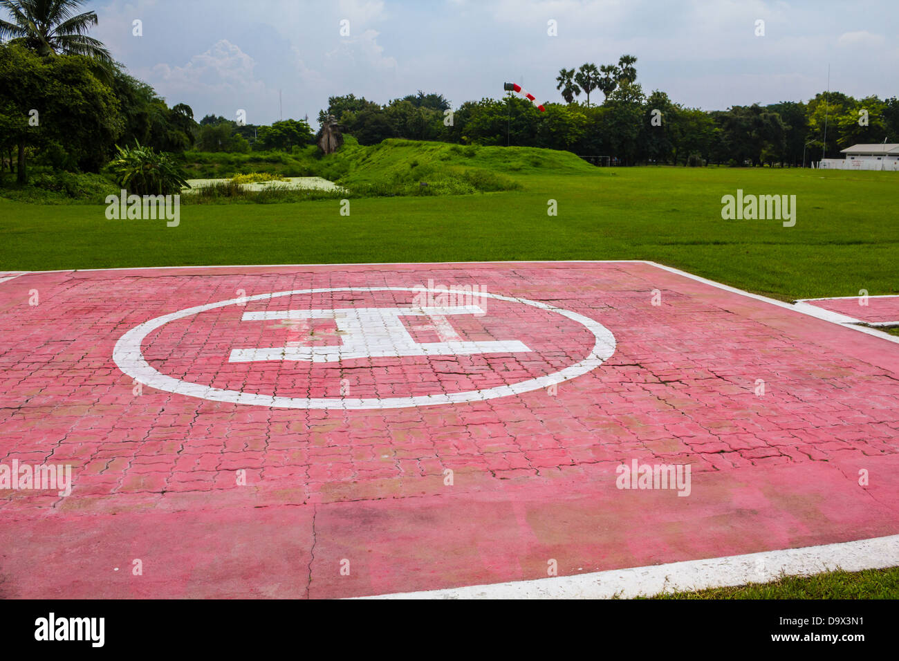 Heliport landing place helipad hi-res stock photography and images - Alamy