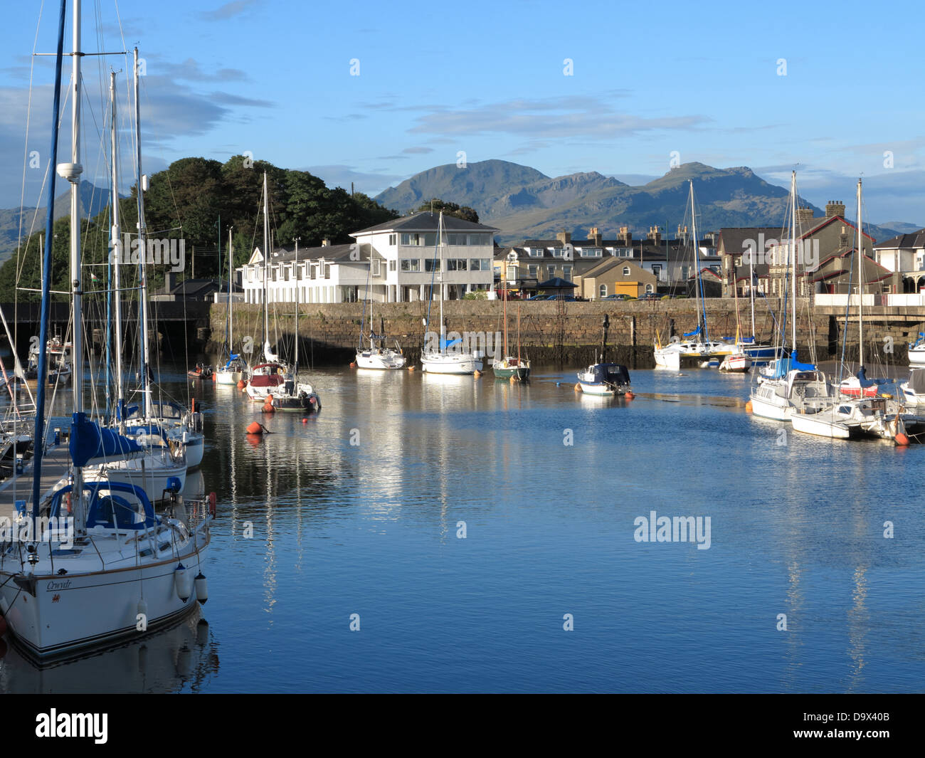Porthmadog hi-res stock photography and images - Alamy