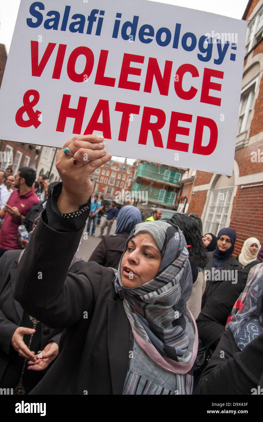 London, UK. 27th June 2013. A woman protests against Salafi Ideology as ...
