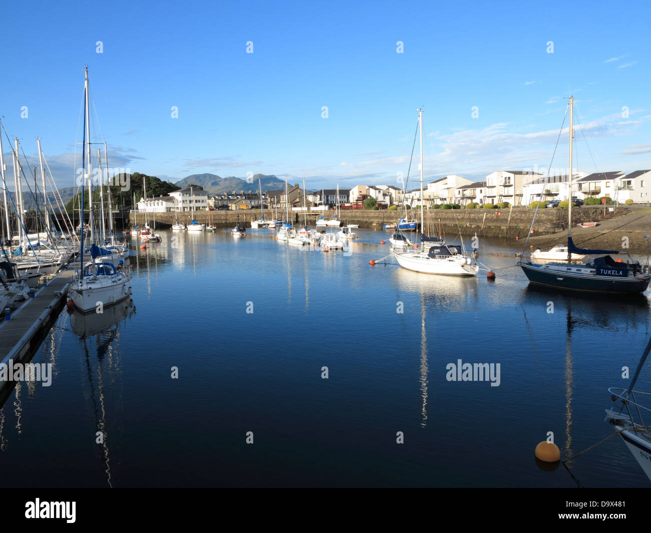 Porthmadog harbour gwynedd hi-res stock photography and images - Alamy