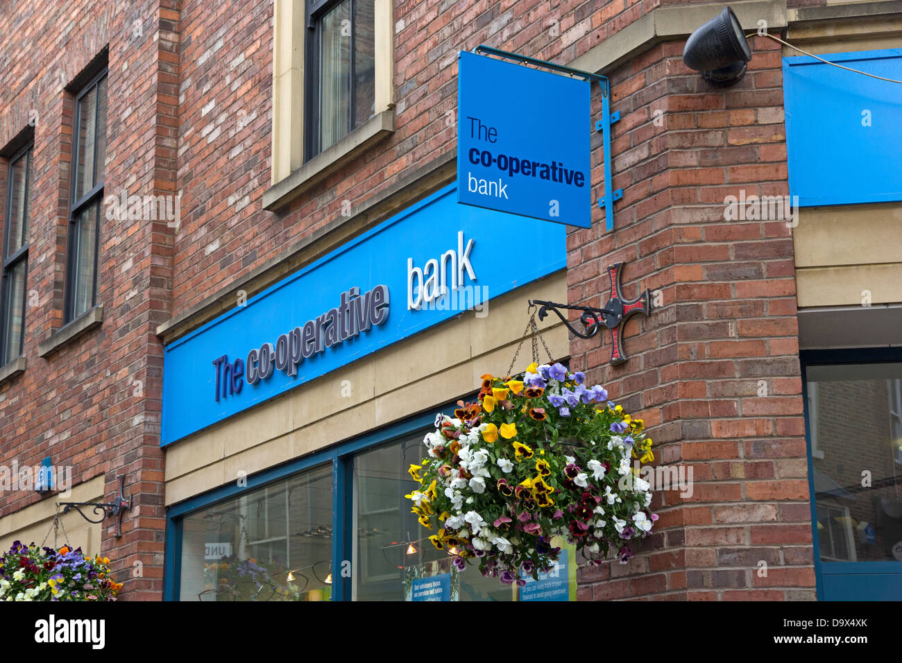 Co operative bank branch hi-res stock photography and images - Alamy