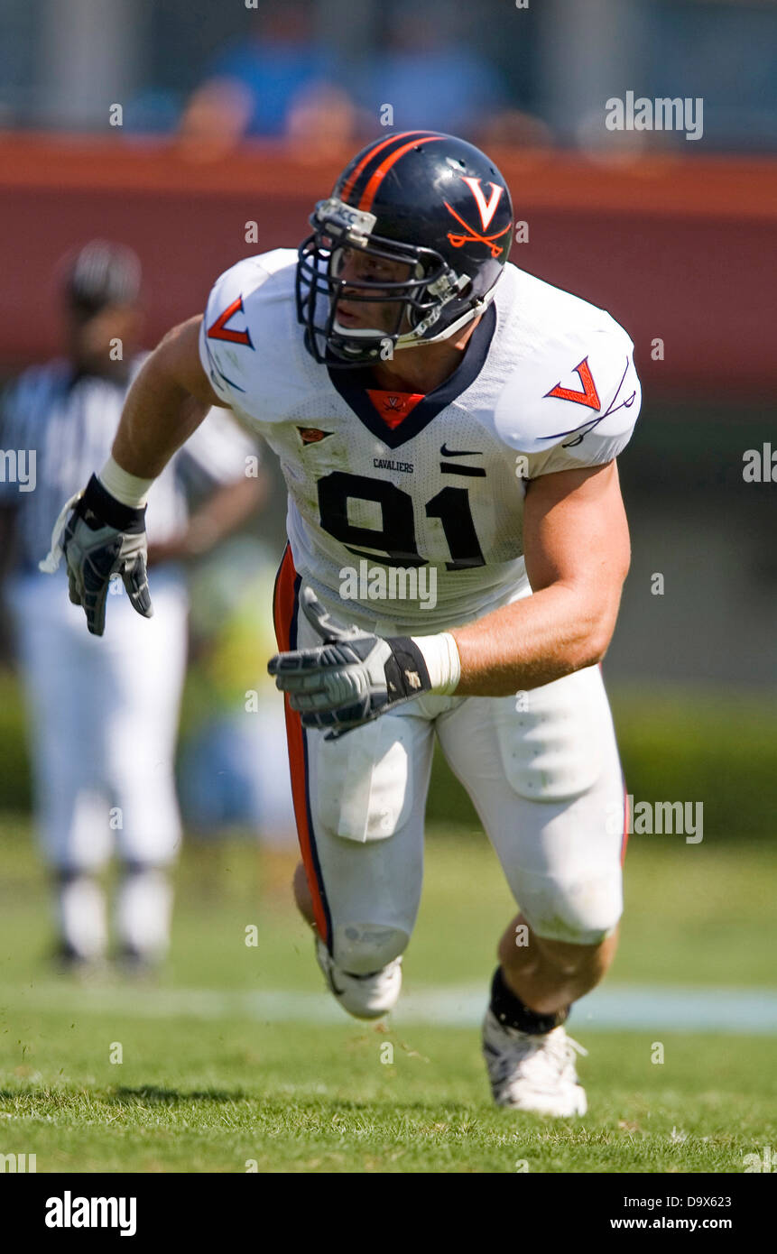 Virginia defensive end Chris Long (91) at Kenan Memorial Stadium in ...