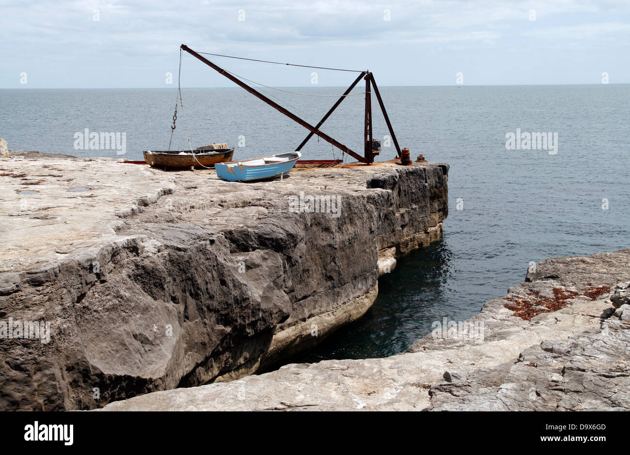 Stone lifting hi-res stock photography and images - Alamy