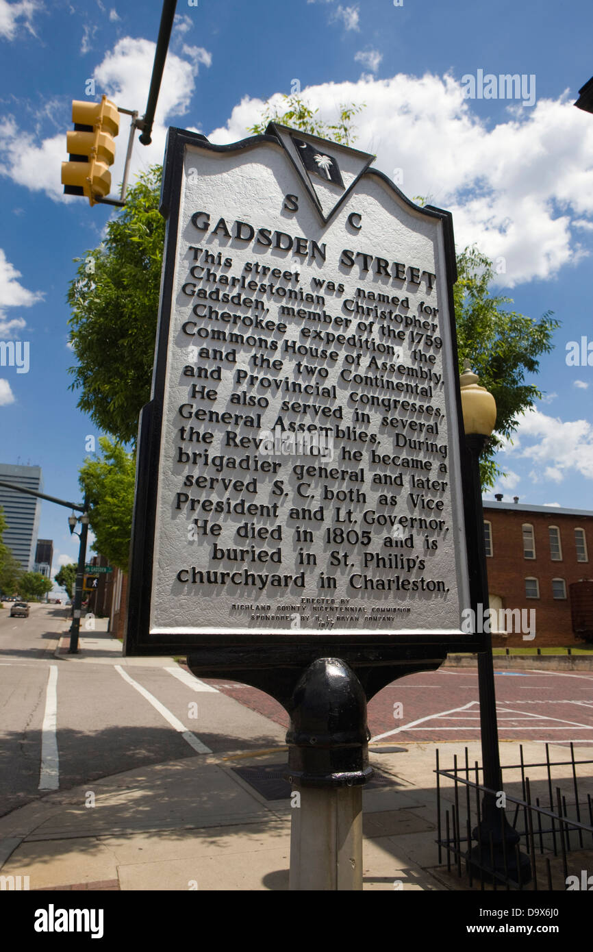 Cherokee street signs hi-res stock photography and images - Alamy