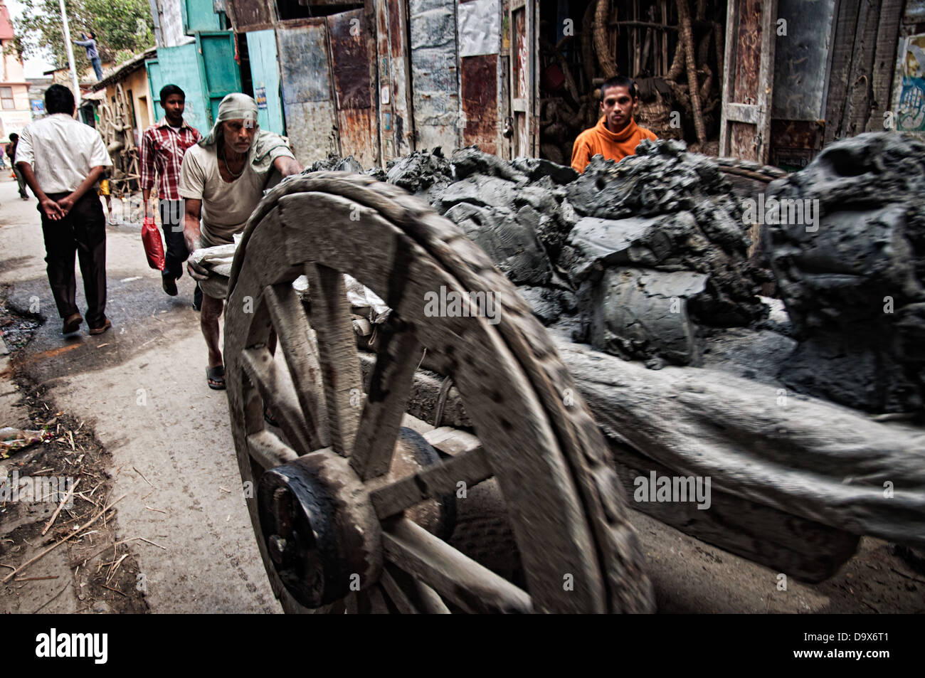 Pussing High Resolution Stock Photography and Images - Alamy