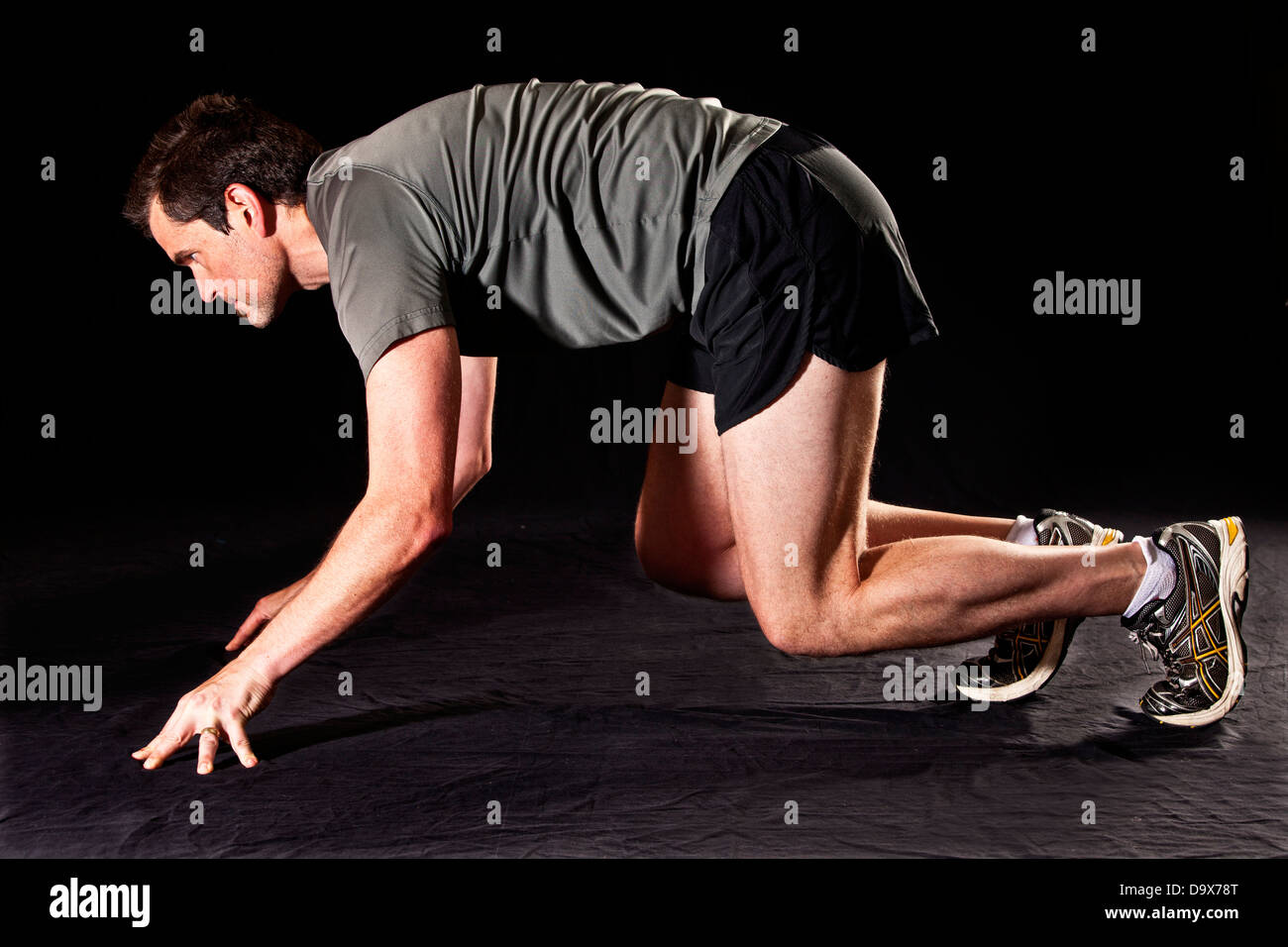 Crouch start hi-res stock photography and images - Alamy