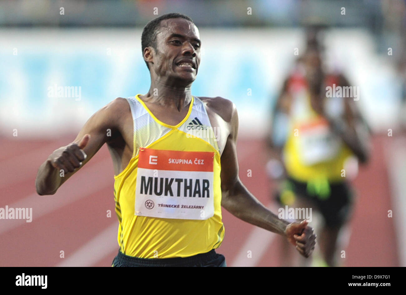 Muktar edris of ethiopia hi-res stock photography and images - Alamy