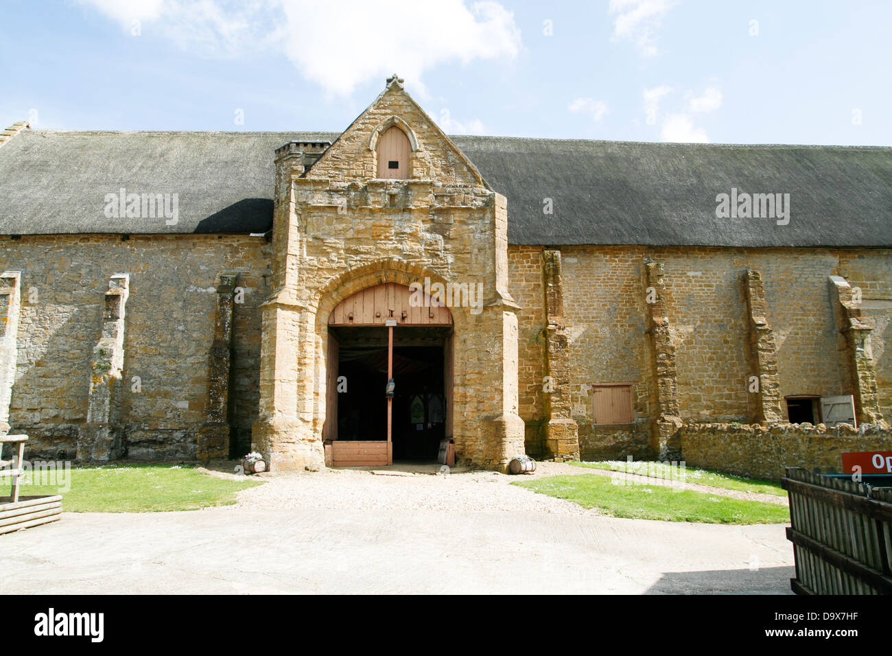 Thatched Tithe Barn Abbotsbury Dorset England UK Stock Photo - Alamy