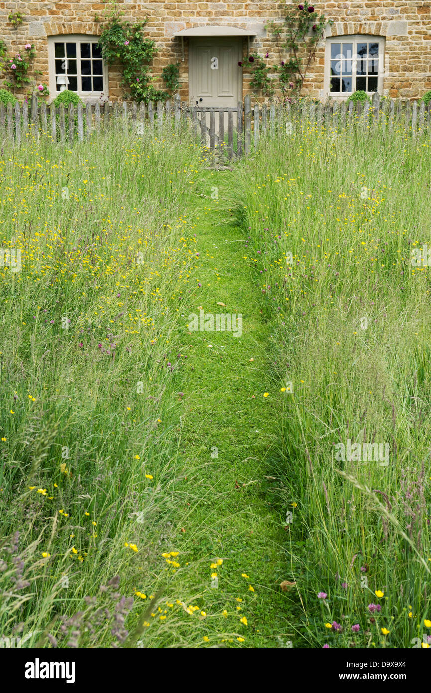 Cotswold stone cottage. Wyck Rissington, Cotswolds, Gloucestershire ...