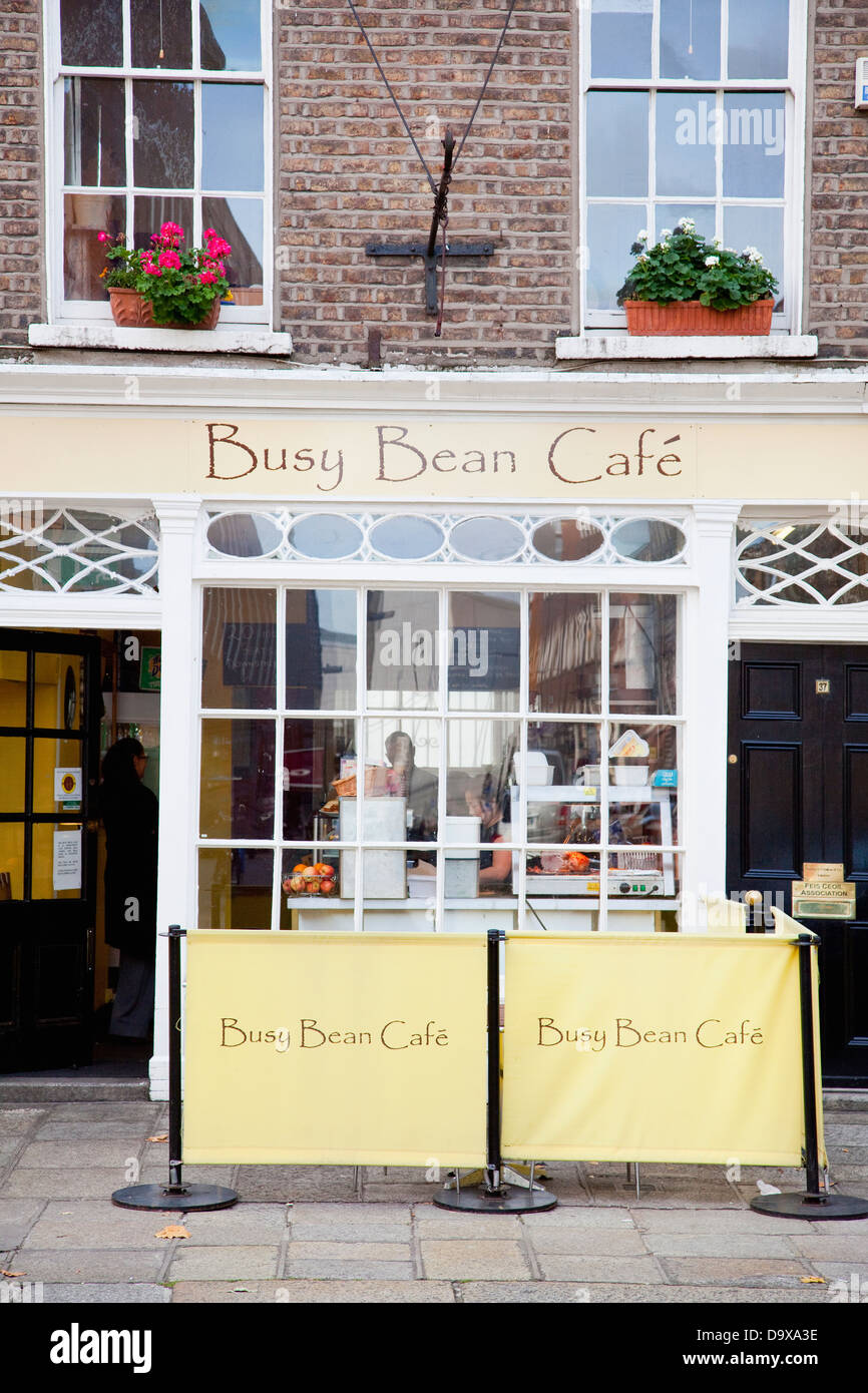 Cafe open sign signs hi-res stock photography and images - Alamy