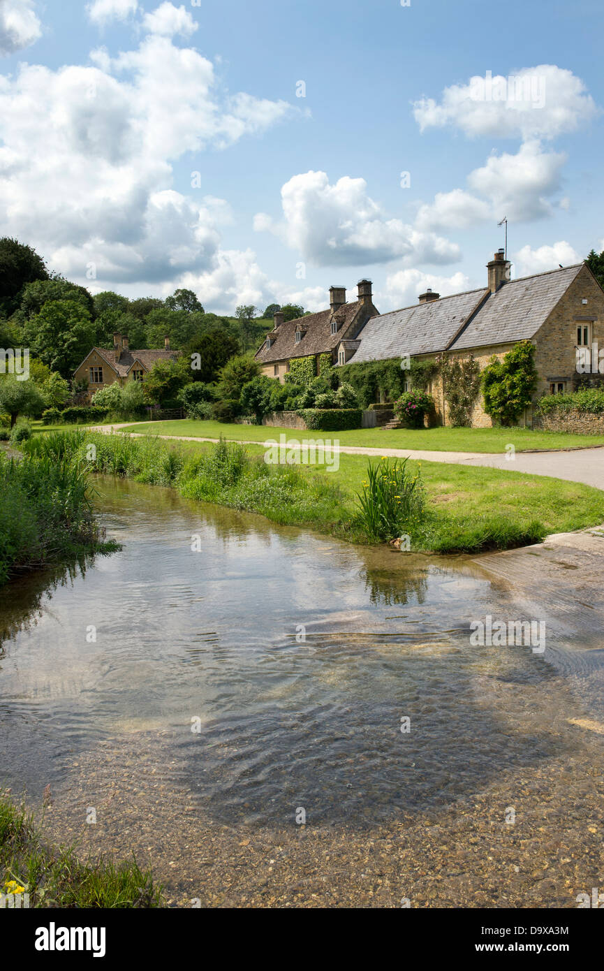 Upper Slaughter. Cotswolds, Gloucestershire, England Stock Photo - Alamy