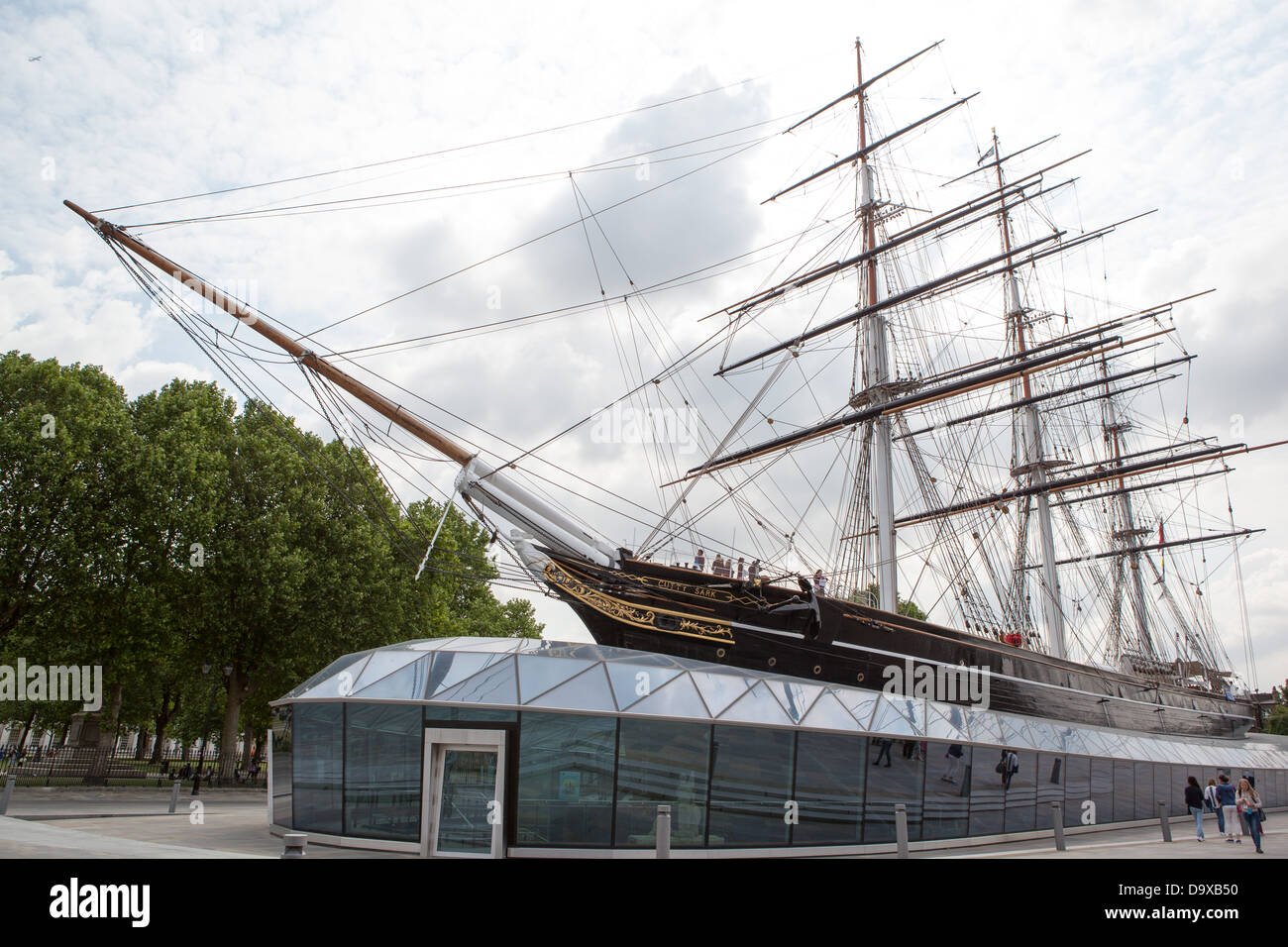 Captain of the cutty sark clipper hi-res stock photography and images ...