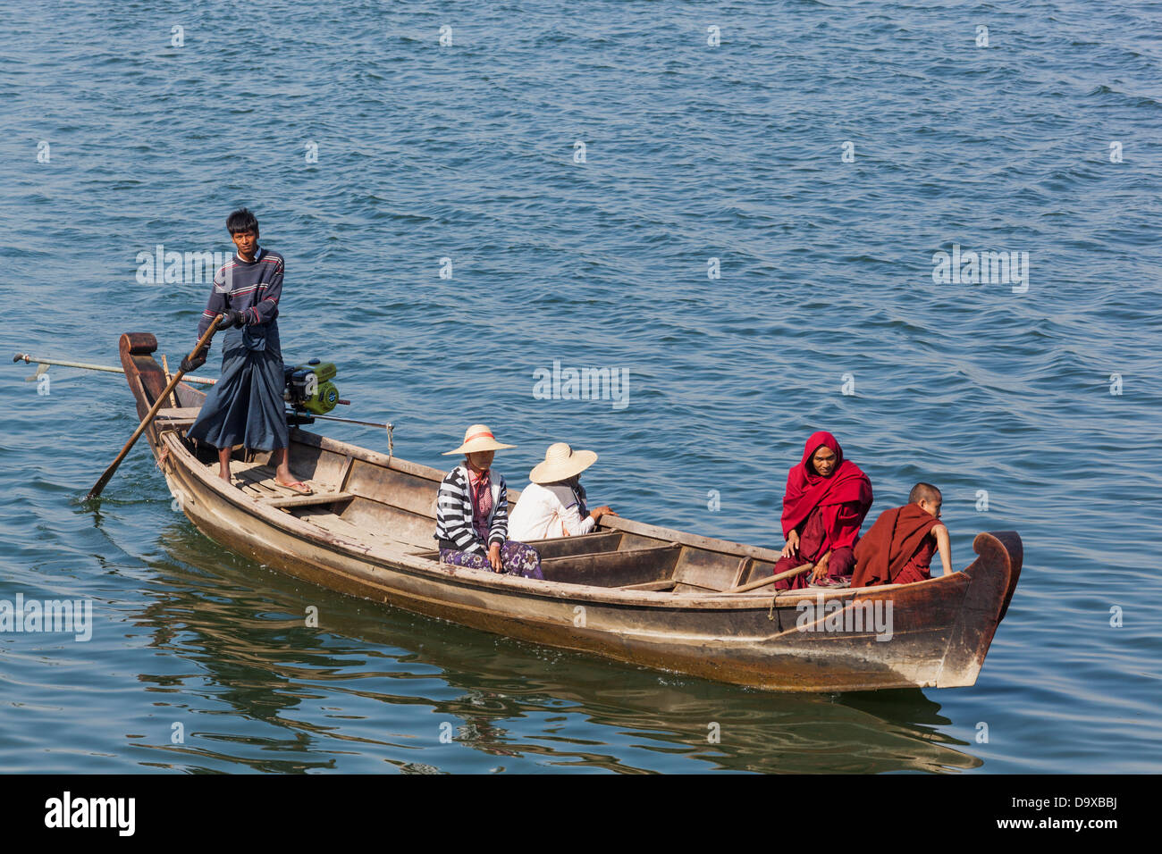 Myanmar,Bagan,Boat Crossing the Ayeyarwady River Stock Photo - Alamy
