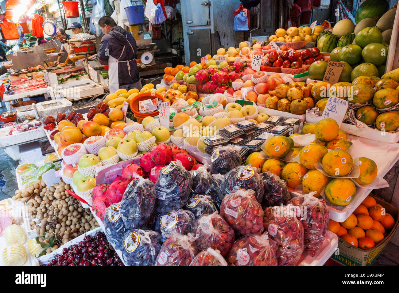 China, Hong Kong, Street Market Fruit Stall Display Stock Photo - Alamy
