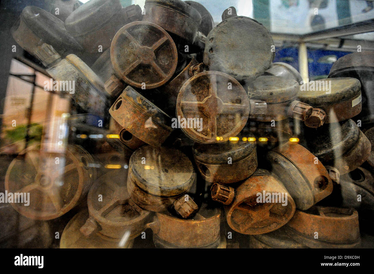 Unexploded ordnance artillery shells hi-res stock photography and ...
