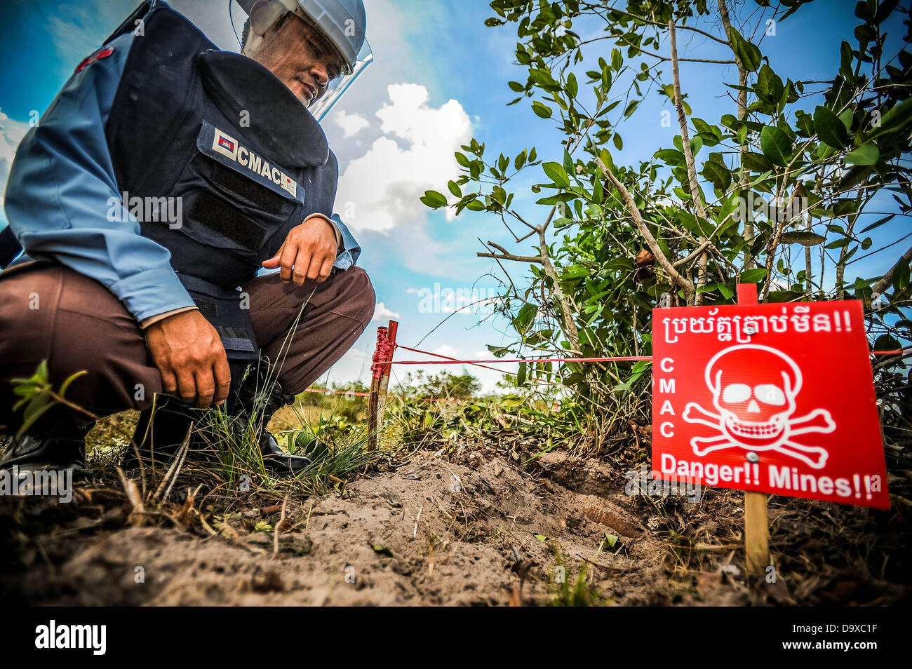 Unexploded ordnance artillery shells hi-res stock photography and ...