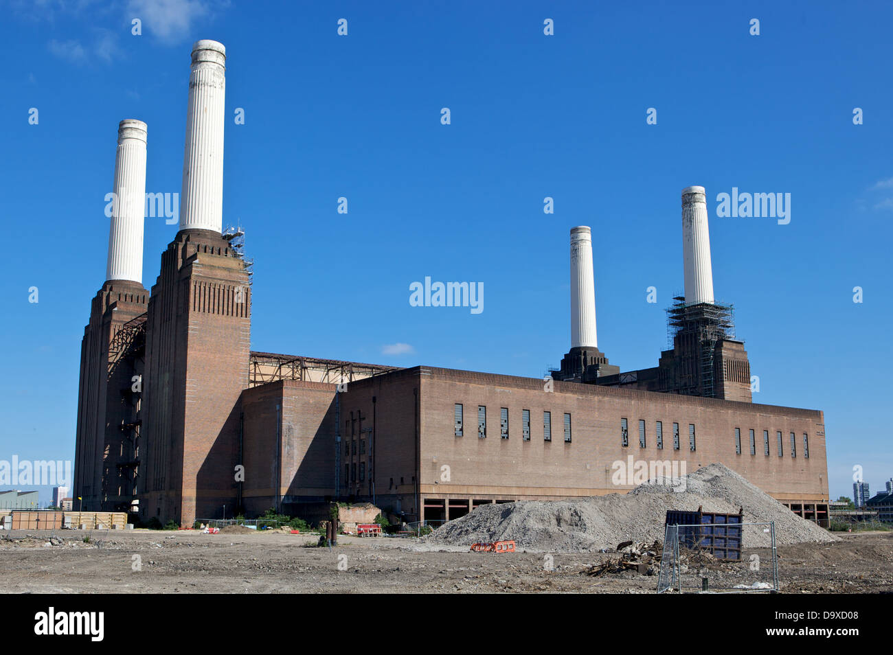 Brick art deco hi-res stock photography and images - Alamy