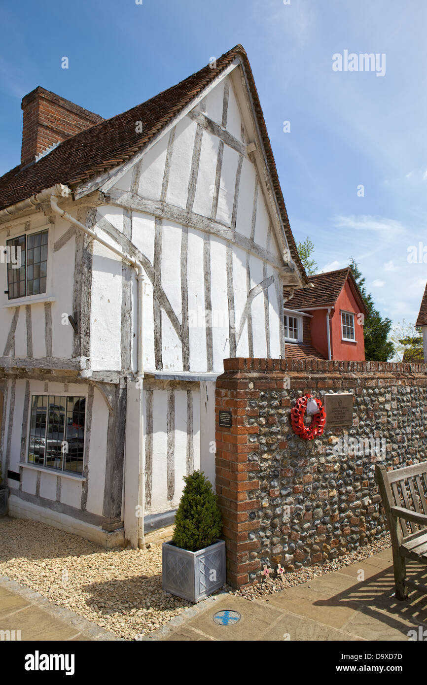 Medieval cottage hi-res stock photography and images - Alamy
