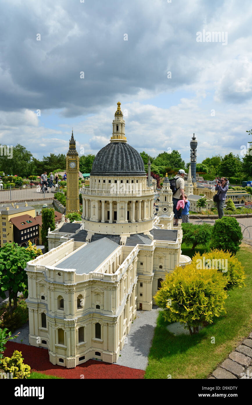 St Paul's Cathedral, City of London scene at 'Miniland', Legoland ...
