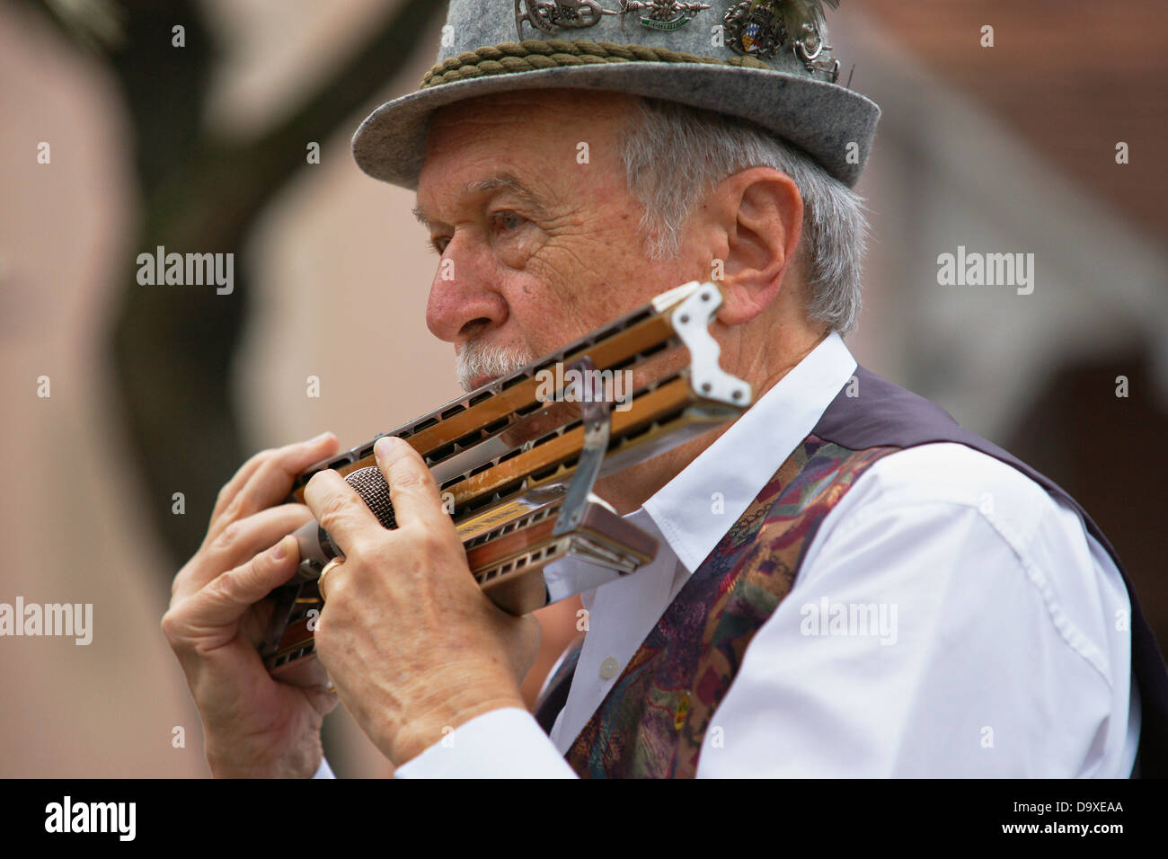 Man playing harmonica hi-res stock photography and images - Alamy
